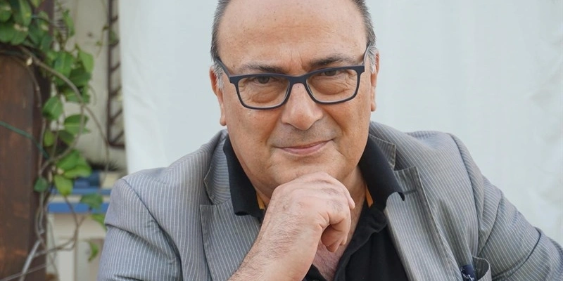 ViviWebTv - Taranto | Lutto nel mondo del giornalismo, è morto Angelo ...